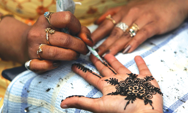 How To Make Your Own Henna Wellbeing Time Out Abu Dhabi
